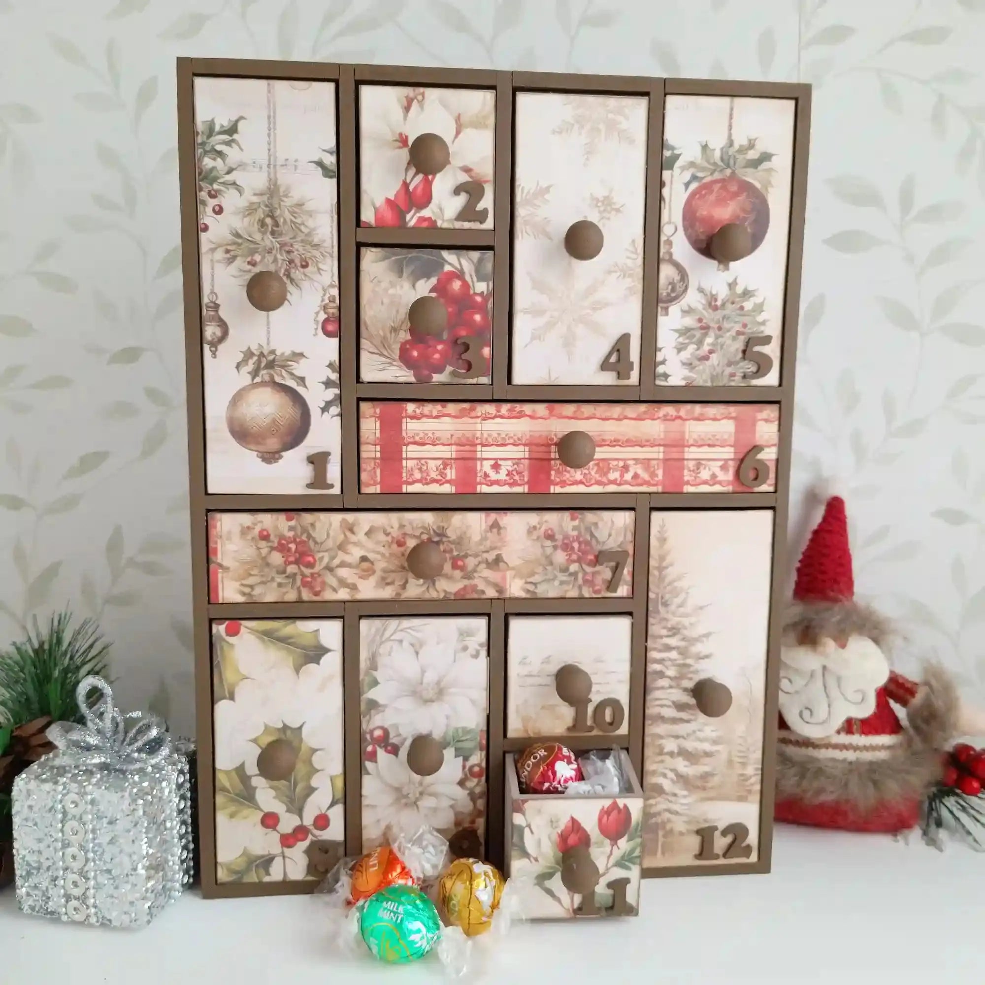 The 12 Days of Christmas Advent Calendar - Traditional Xmas Countdown